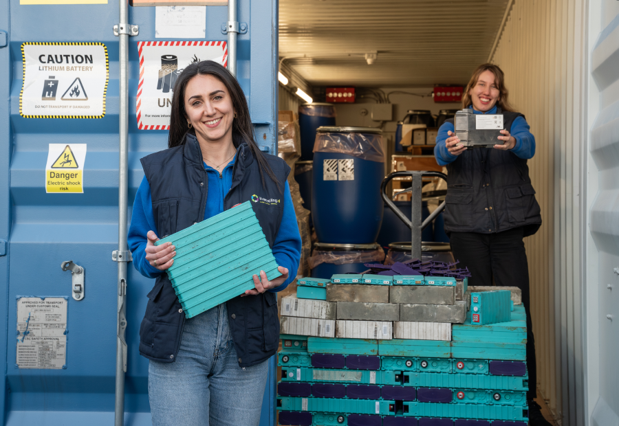 Dispose of and recycle old hardware - IT Recycling